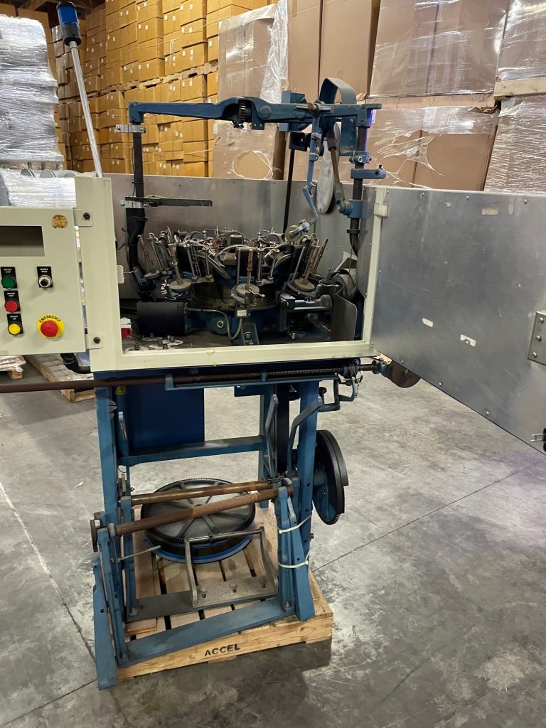 Wardwell 16 Carrier – Gladding Braiding Equipment