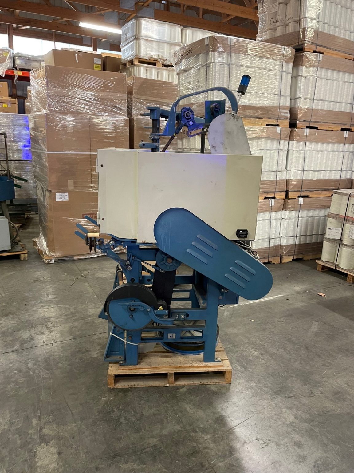 Wardwell 16 Carrier – Gladding Braiding Equipment